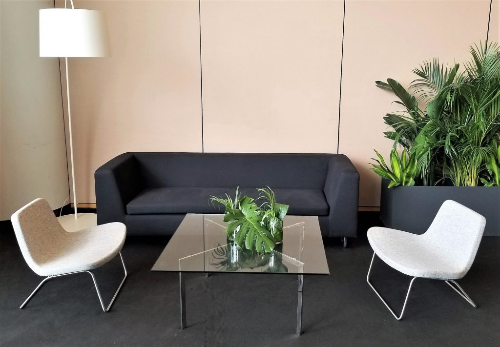 Ray Lounge and Estilo sofa_edit - Irocodesign for rent