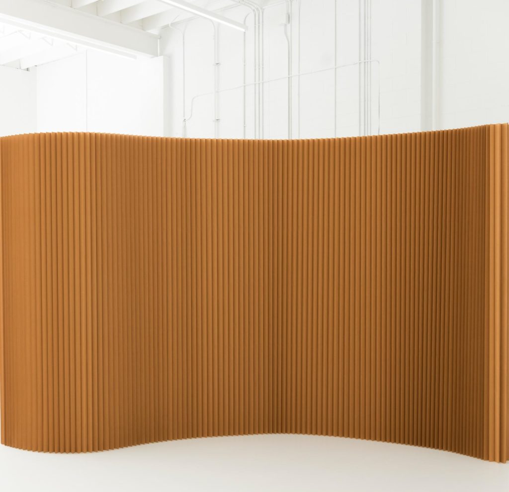 Molo Softwall 244 - Irocodesign for rent